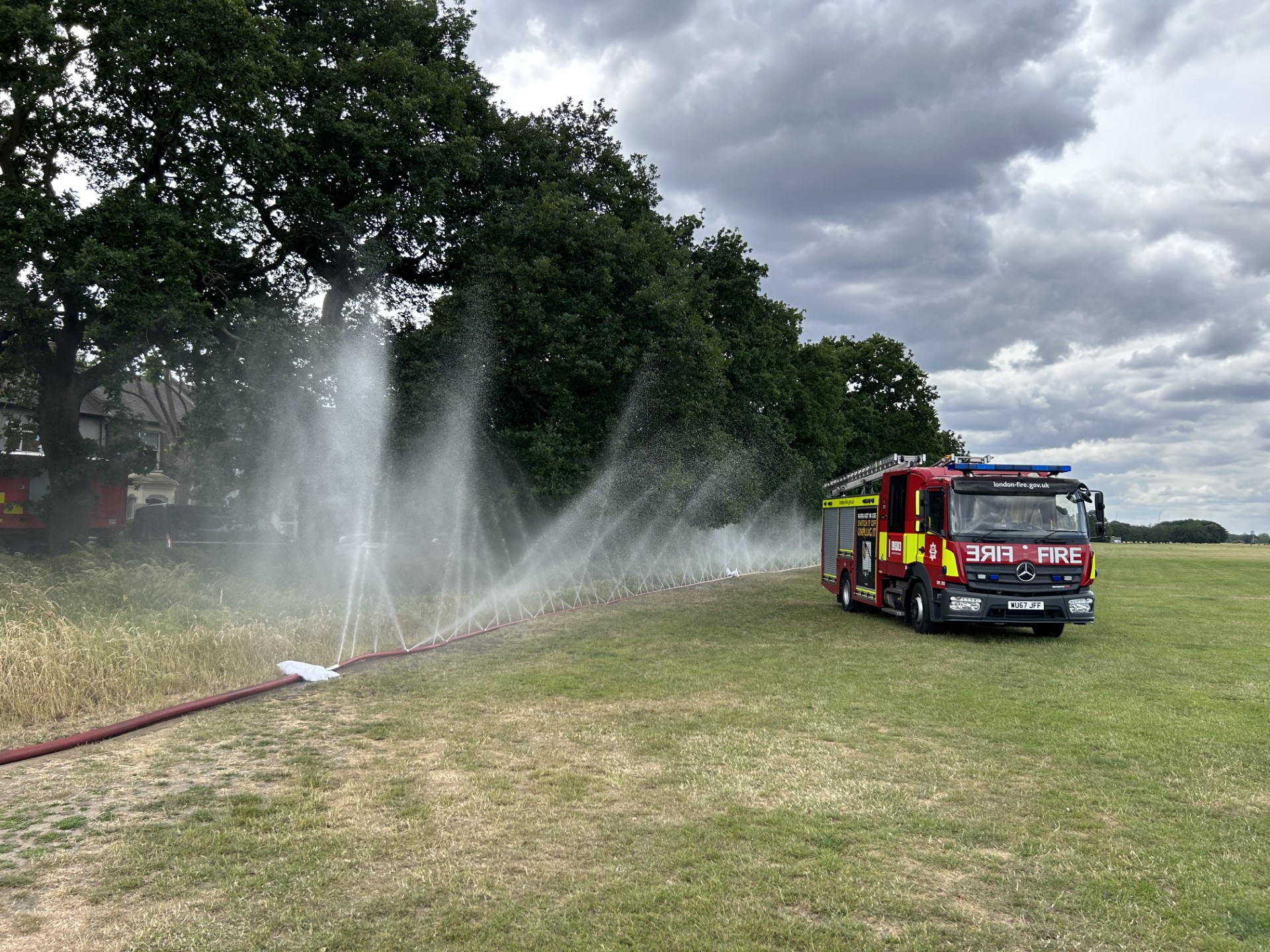 London Fire Brigade unveils new 'Holey Hoses' to tackle wildfires ...